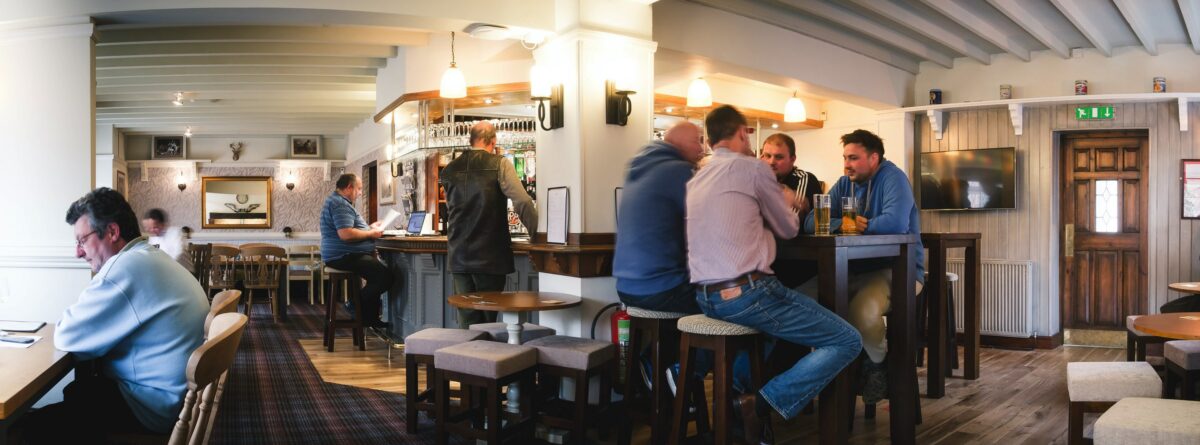 wide-view-inside-new-inn - The New Inn